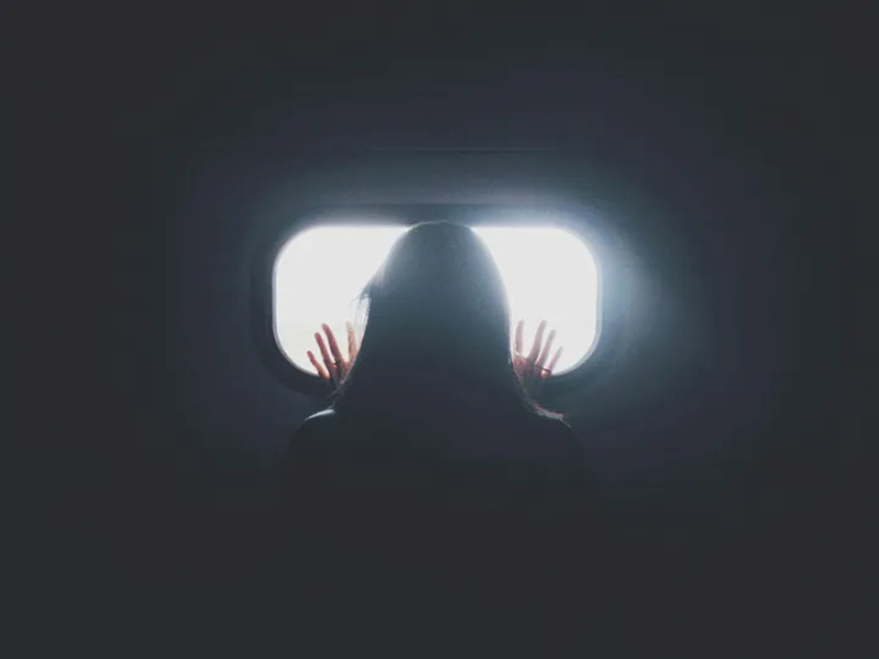 Feeling Trapped? 4 Red Flags That Your Relationship Isn’t Moving ...